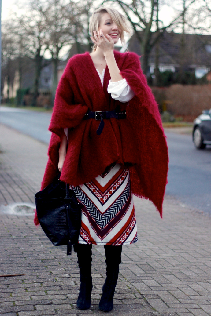 Belted_cape_printed_skirt_ohhcouture08 - Leonie Hanne