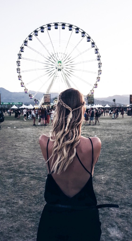 Palm trees so high | Coachella - Leonie Hanne