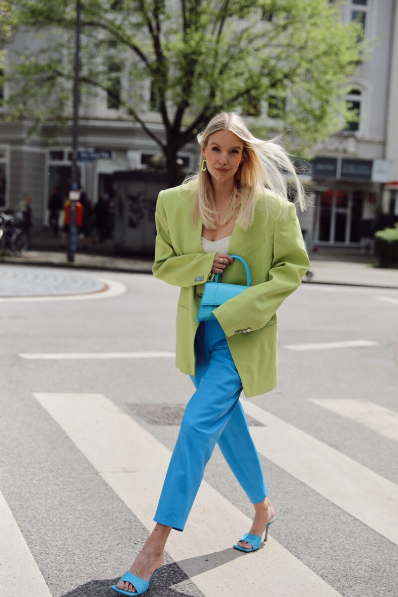 STREET STYLE | LIME X BLUE - Leonie Hanne