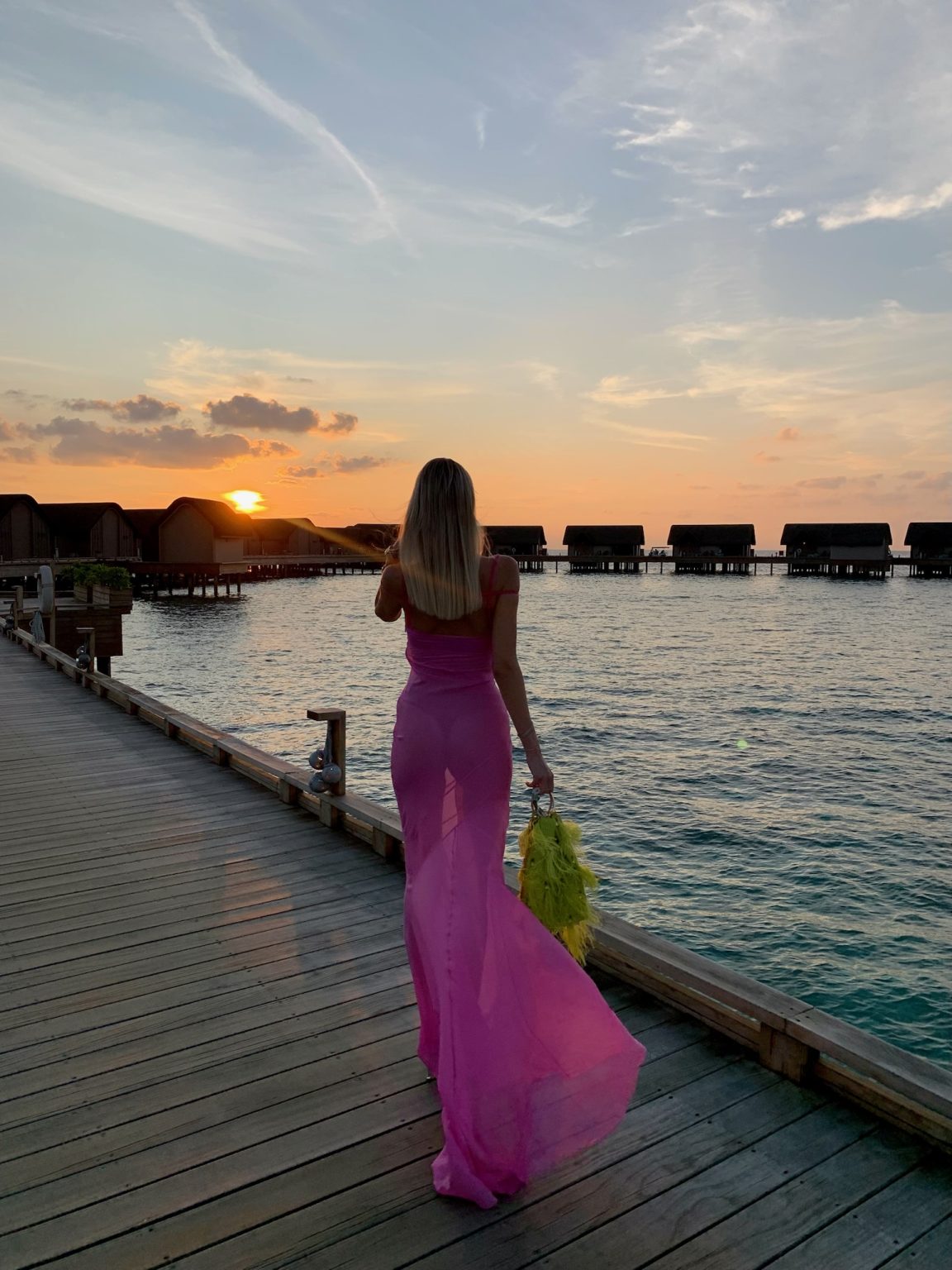 SHOP THE LOOK | PINK MALDIVES VIBES - Leonie Hanne
