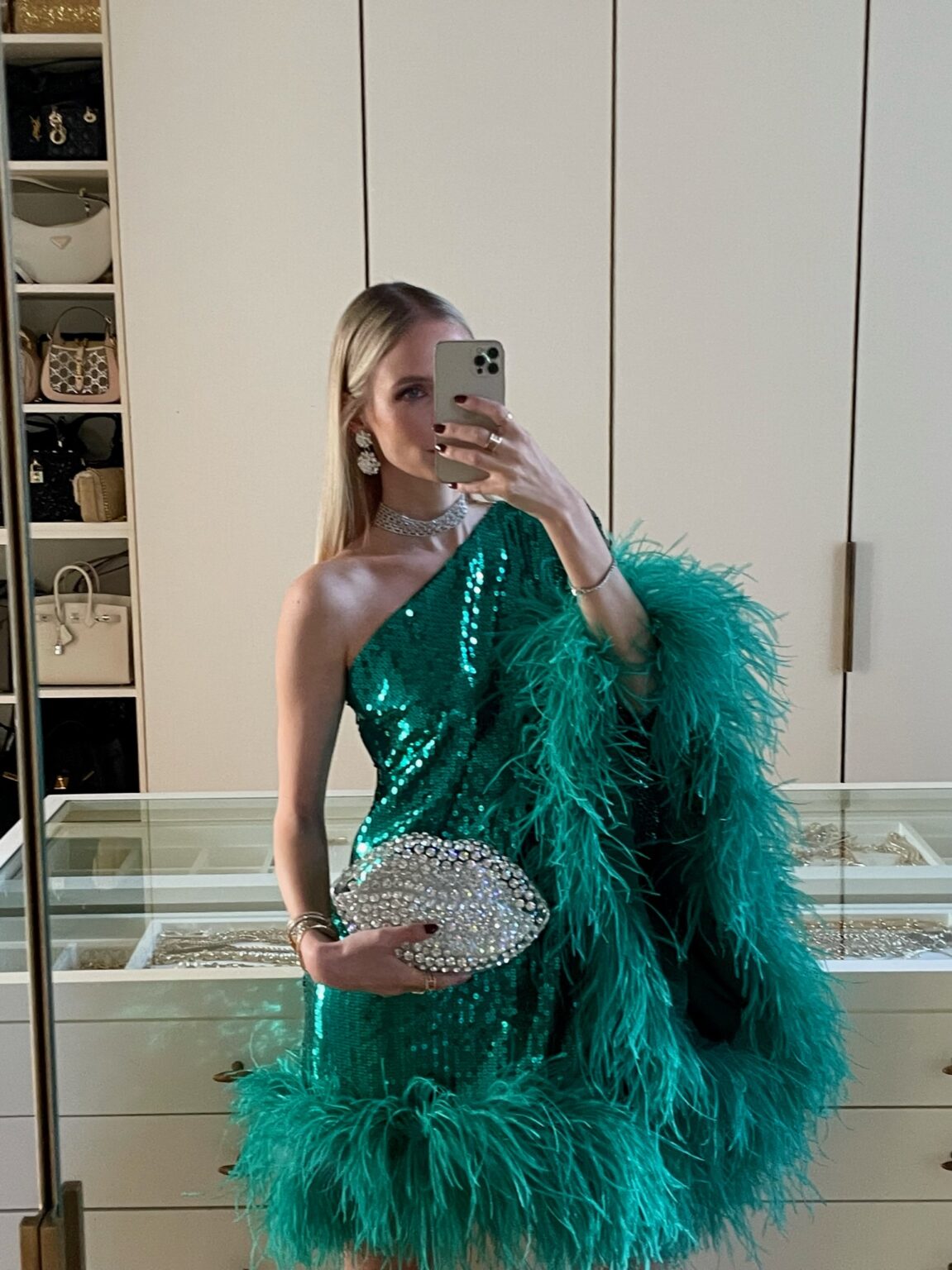 FESTIVE SEASON PARTY EDIT - Leonie Hanne